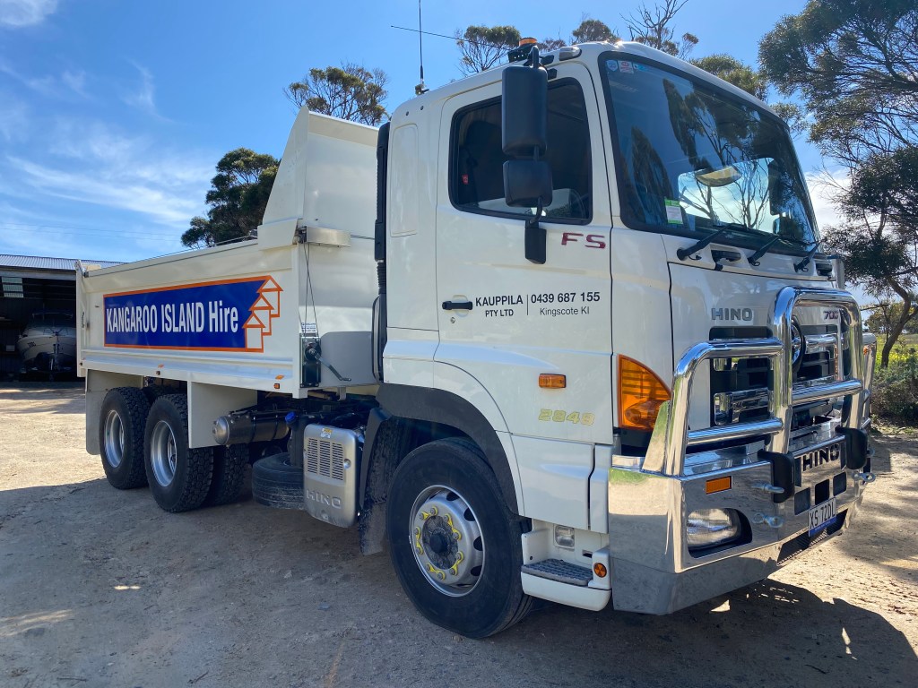 TANDEM TIPPER - KI Hire & Scaffolding